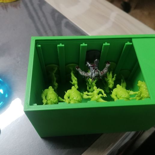 📦 zombicide V1 storage box with lid・Free 3MF File for 3D printing・Cults