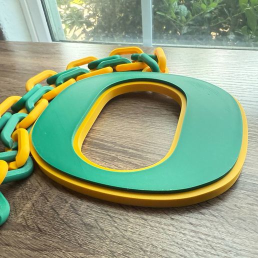 🎒 Oregon Ducks Logo Oversized Necklace, Pendant Chain・ 3D File for 3D ...