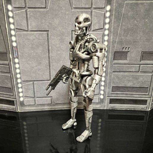 TERMINATOR T-800 CYBERDYNE SYSTEMS MODEL 101, 1/18 CUSTOM ARTICULATED ...