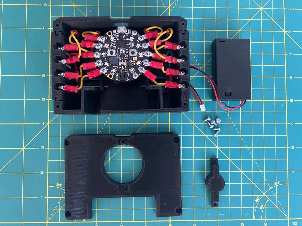 Archivo 3D gratuito Caja de proyectos de circuitos para parques infantiles・Objeto para descargar ...