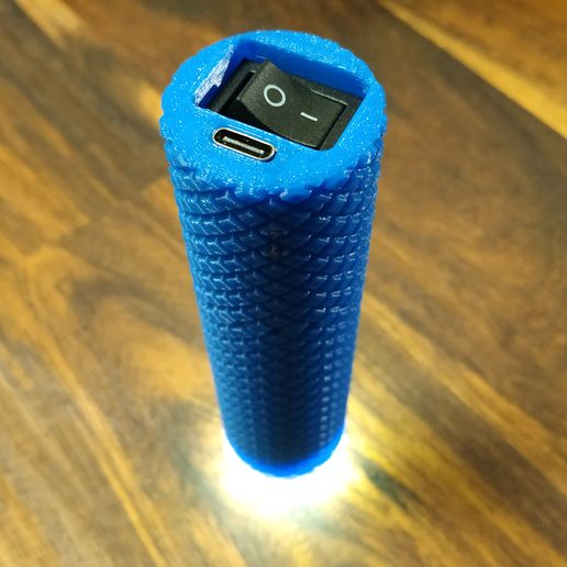 🔦 LED flashlight with 18650 battery and USB-C connector, incl. TPU ...
