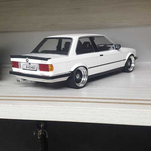 bmw e30 tuning white