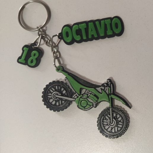 STL file Personalized motorcycle keychain 🏍️ ・Design to download and 3D ...