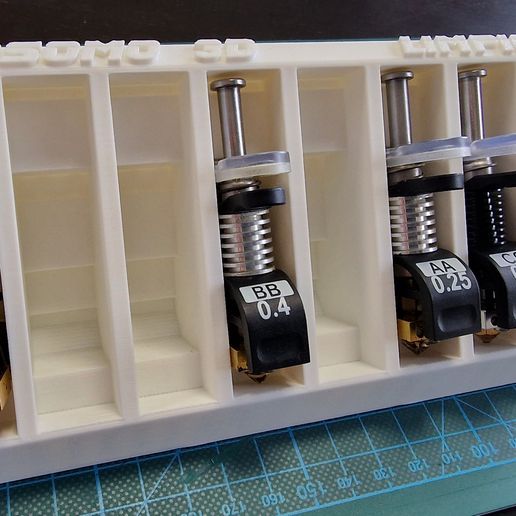 Archivo STL UltiMaker Print Core Stand 📱 ・Objeto imprimible en 3D para ...