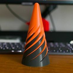 3D printed Spiral Cone Fiddle/Fidget Toy • made with creality k1・Cults