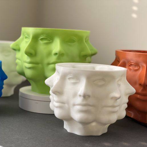 STL file Polyface PLANTER - PLANTER - POT+ drain 🪴 ・3D printing model ...