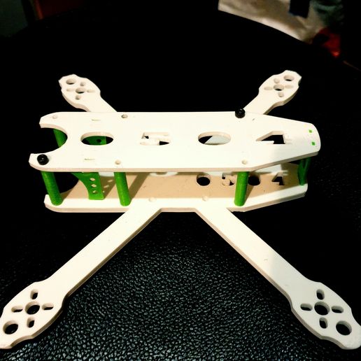🖼️ Racing drone frame・ STL File for ・Cults