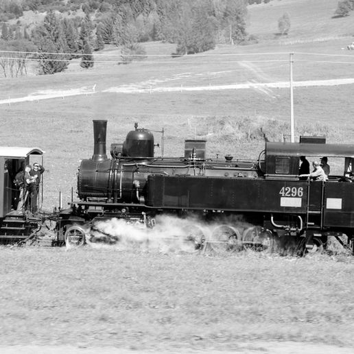 STL file locomotive MAV 40 4296 CFR 2-8-2 Rack Tank ultradetaillé 🚂 ...