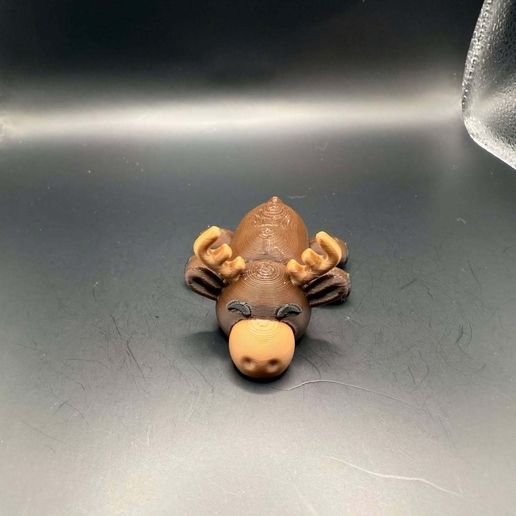 🦌 Cute Tiny Articulated Moose with Hooves・ 3D File for 3D printing・Cults