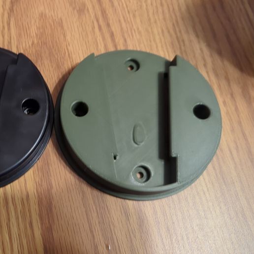 Free 3D file Catch Cover Quick Disk Wall Mount 💾 ・3D printing idea to ...