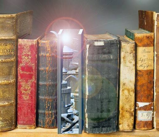 🪄 Bookshelf Insert - Magic Book・Free STL File for ・Cults