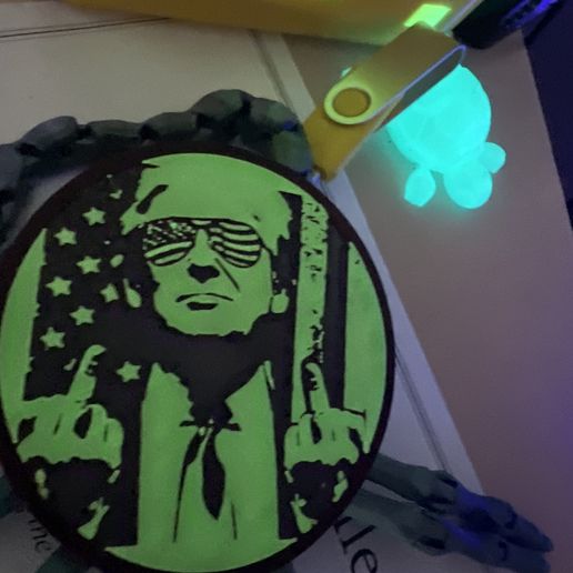 Free STL file trump coaster hueforge 👾 ・3D printing design to download ...