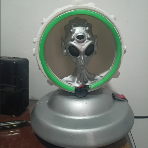 STL file Alien lamp 👽 (OBJ)・3D print object to download・Cults