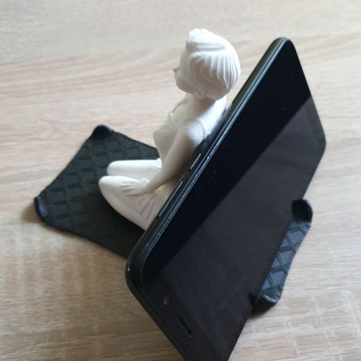 📞 Phone holder・Free 3D File for 3D printing・Cults
