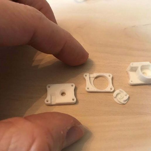 🚰 Micro water pump・Free STL File for ・Cults