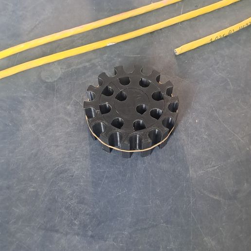 🔌 Cable comb・Free STL File for 3D printing・Cults