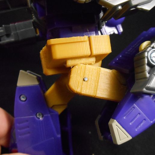 🤖 Articulated legs for Transformers Universe/MW Soundwave, Predator ...