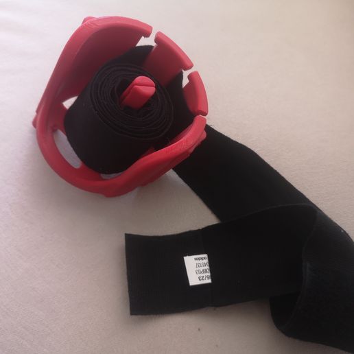 STL file Bandage Winder Boxing Hand Wrap Roller V2 🩹 ・3D print object ...