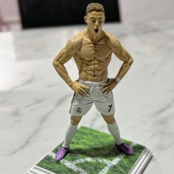 3D printer CRISTIANO RONALDO • made with Mono 2・Cults