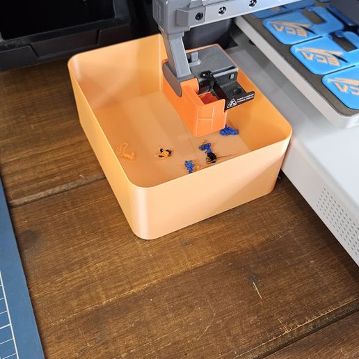 🪣 Poop Bucket for Bambulab A1・Free STL File for 3D printing・Cults