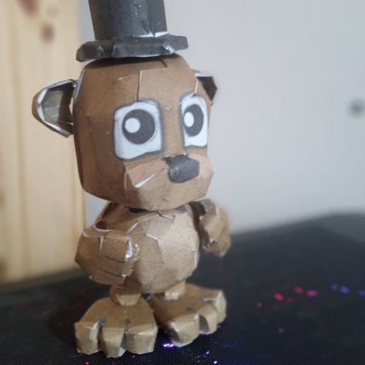 👧 Freddy Bobblehead Paper Model・ 3D File for Papercraft & Origami・Cults