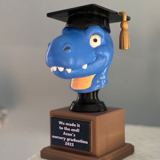 🏆 Children's Graduation Trophy - Dinosaur Head with Birrette 🎓🦖.・3D ...
