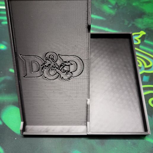 📞 DnD phone holder・Free STL File for 3D printing・Cults