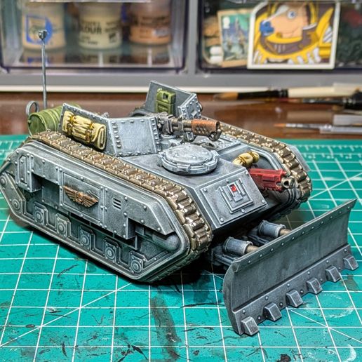 3D print Salamander like vehicle - WH40k • made with Bambu Labs P1S・Cults