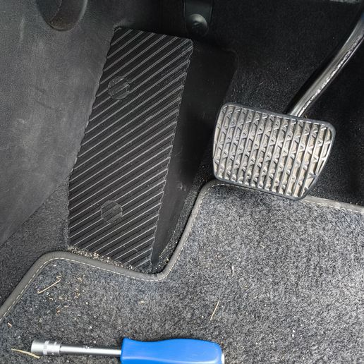 ⚡ MG4 Electric replacement footrest.・ STL File for 3D printing・Cults