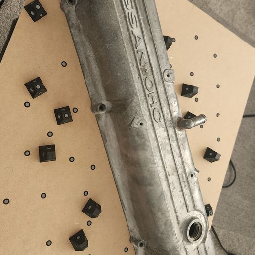 🩻 Datsun L28 Valve Cover 3d scan・ STL File for 3D printing・Cults