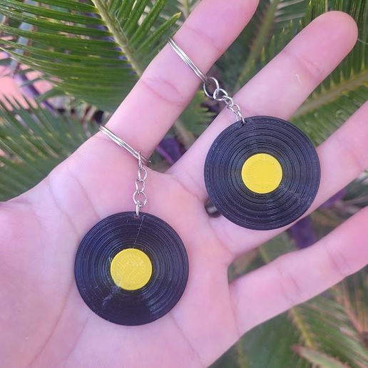 ⏺️ Vinyl Record Keychain・Free STL File for 3D printing・Cults