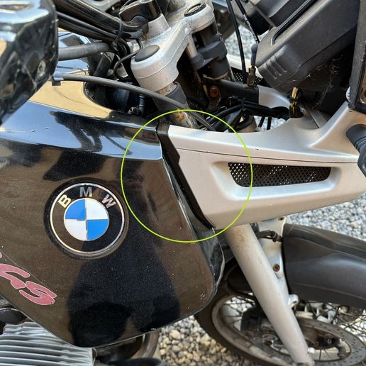 ⚙️ BMW R1100GS fender-fueltank spacer・Free STL File for 3D printing・Cults