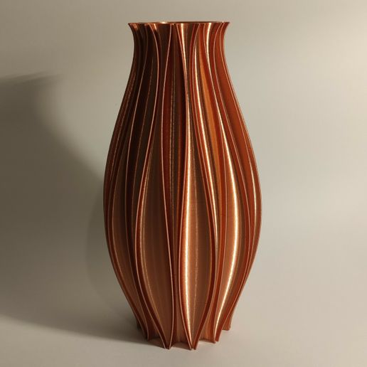 Free STL file Voluptuous Vertical Vase 🏺 ・3D printable design to ...