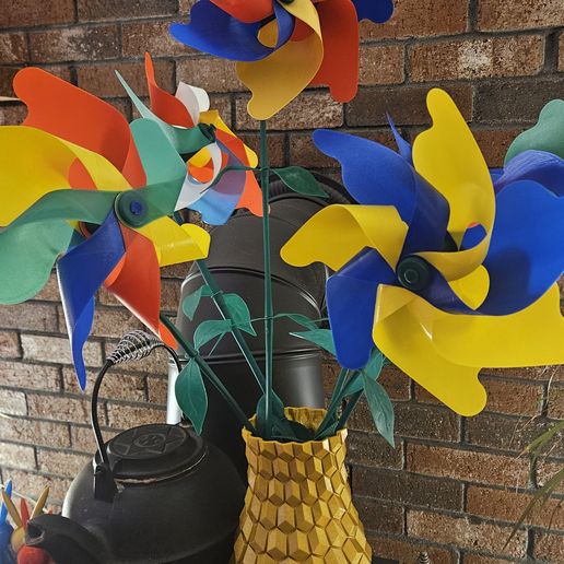 3D print Flower Windmill • made with Creality Ender 3 Pro・Cults