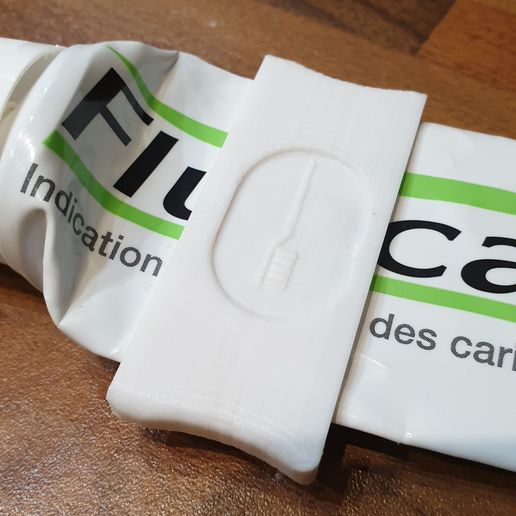 🦷 Tube toothpaste press・3D Print with the i3mega 3D printer・Cults