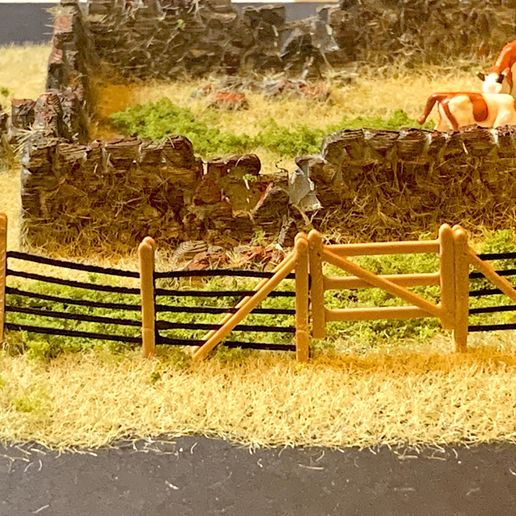 🤺 Post and Wire fencing for railway lineside, farm, wargame. OO/HO ...