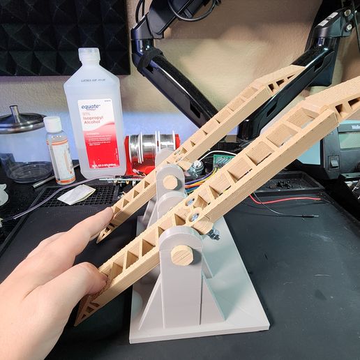 🌆 1:24 Scale RC Crawler Teeter Totter・ STL File for ・Cults