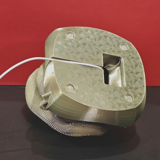 STL file Year of the Snake - Phone Stand with Magsafe Attachment 🐍 ・3D ...