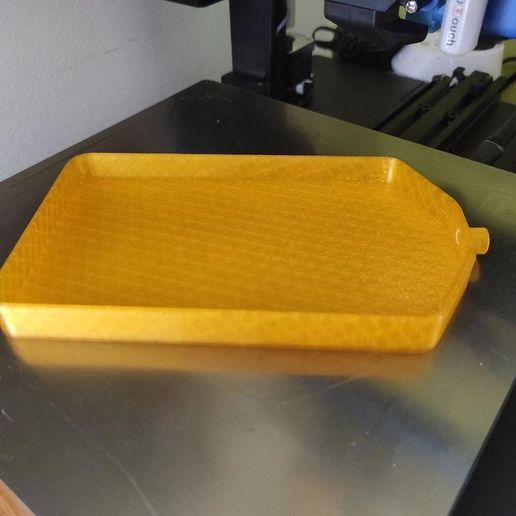 👽 Tray with funnel・Free 3D File for ・Cults
