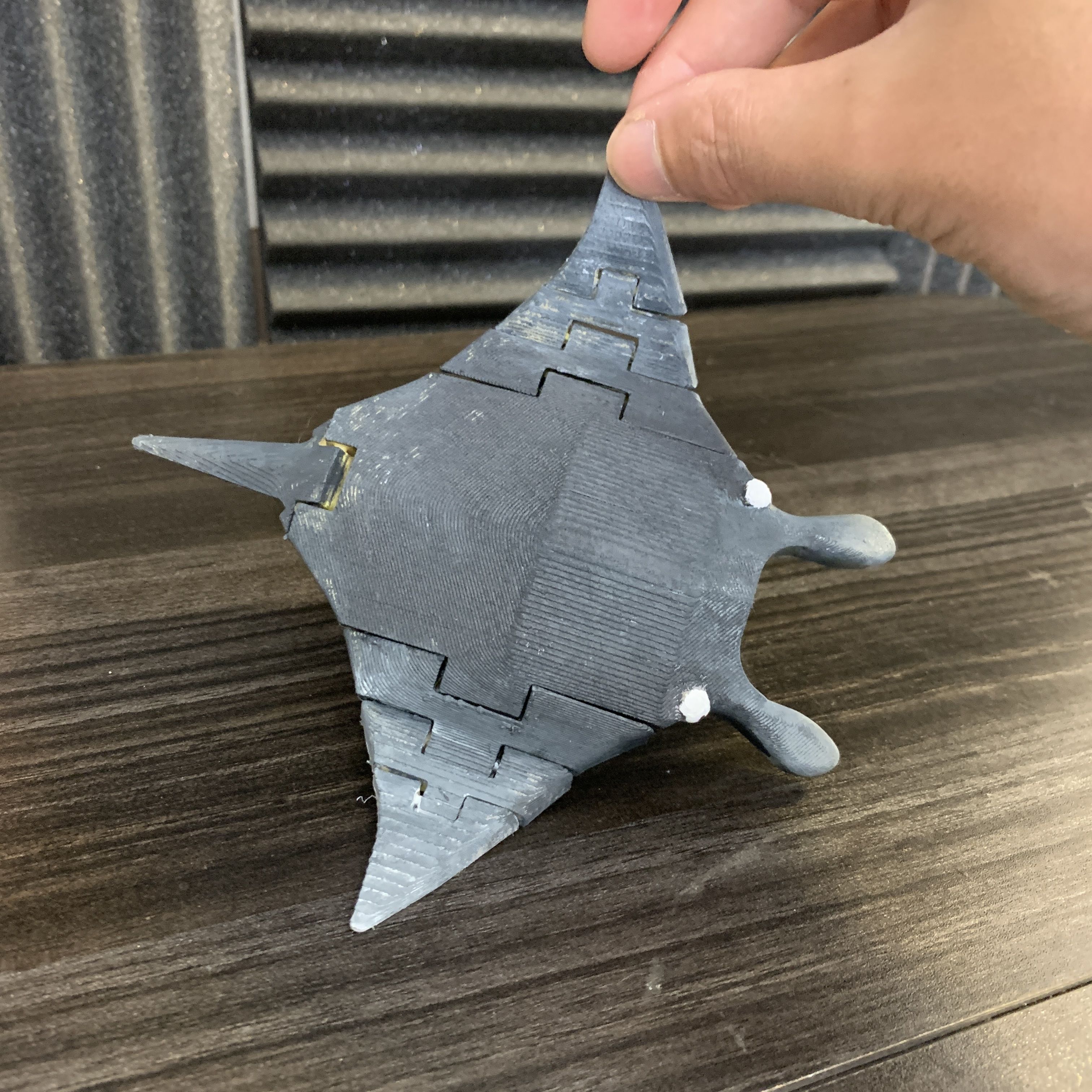 STL file Print-in-place flexible manta ray.・3D printing model to download・Cults