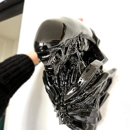 xenomorph head mount