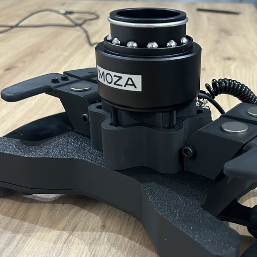 🛞 55 to 70 mm Wheel bolt adapter Moza ES・ STL File for 3D printing・Cults