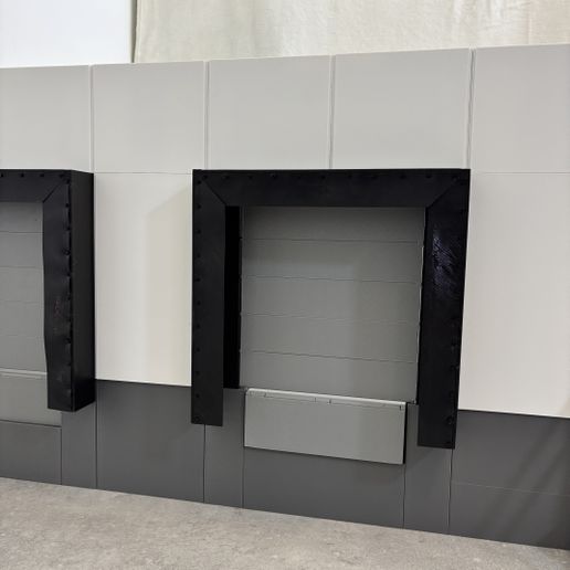 🚪 Modular Warehouse with Loading Dock – Motorized Door & Adjustable ...