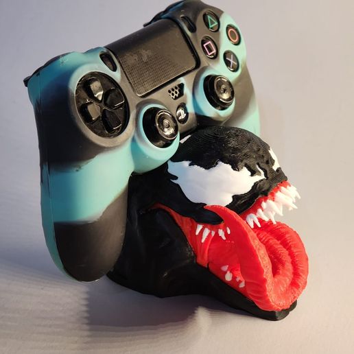 Venom Controller Stand | Xbox, PS4, PS5 🕷️🎮・ STL File for ・Cults
