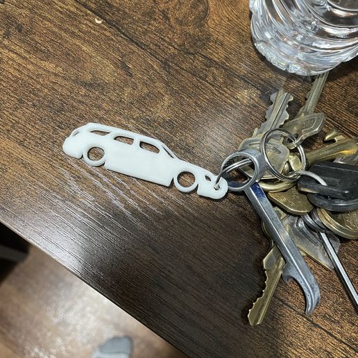 STL file Dodge Magnum Keychain 🗝️ ・Model to download and 3D print・Cults