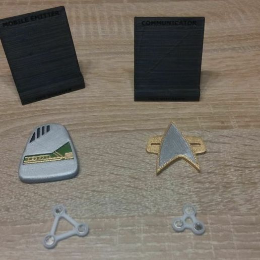 ⭐ Star Trek Voyager - Holder for Communicator and EMH mobile Emitter ...