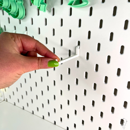 🏢 Pegboard Hanger for Cutters・ STL File for 3D printing・Cults