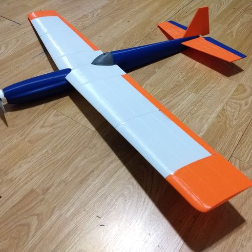 🎚️ Mooner - 900mm entry level R/C Electric SP400 pylon racer・ 3D File ...