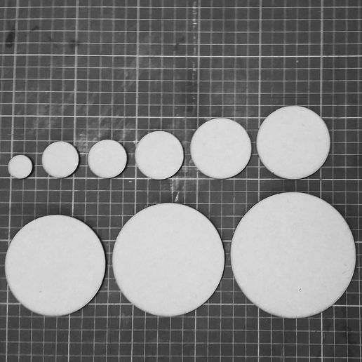 🎲 Round bases・Free STL File for 3D printing・Cults