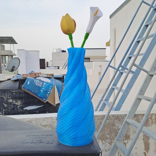 🏺 Opaline Vortex Vase・ STL File for 3D printing・Cults